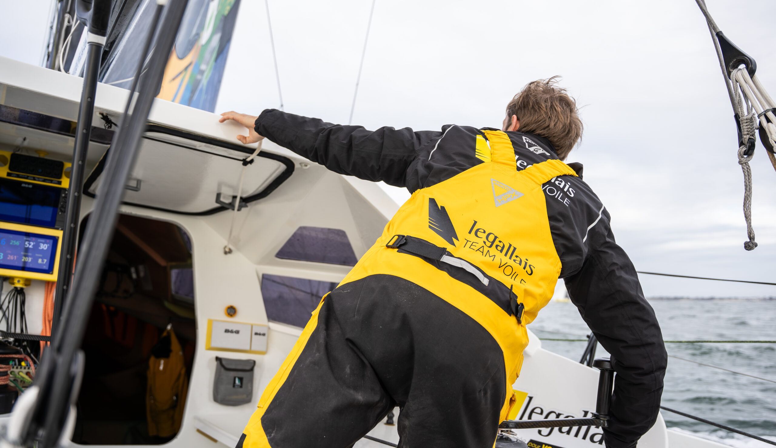Prochaine marque de parcours pour le Class40 LEGALLAIS, le rocher du ...